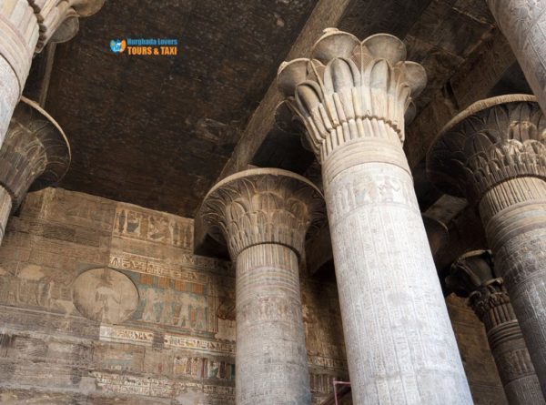 Tempel van Esna in Luxor Egypte | De Feiten Egyptische Farao's