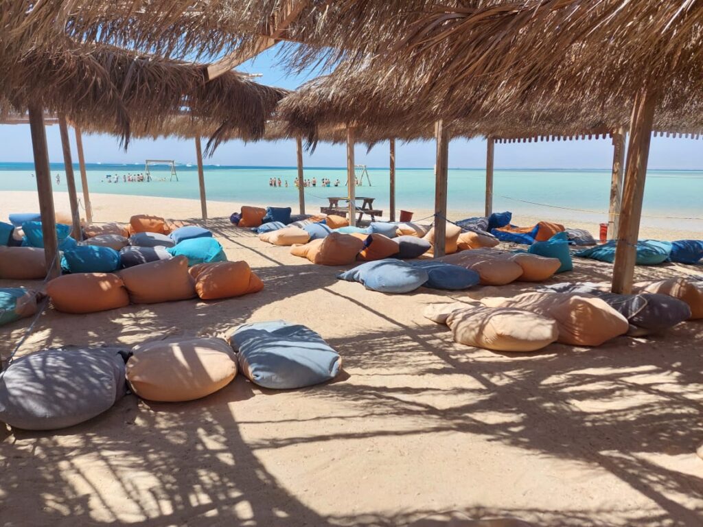 Narancs-öböl vagy Paradicsom-sziget, Mahmya, Eden Beach