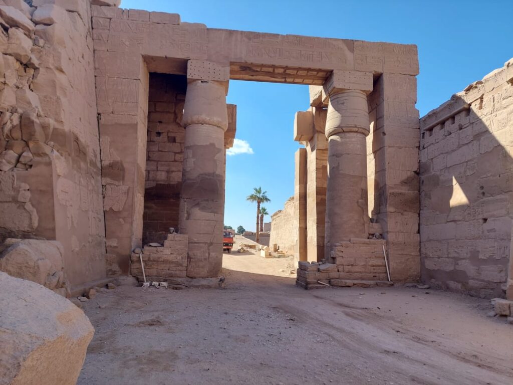 Dagtrip naar Luxor vanuit Soma bay Groepsreis per luxe minibus